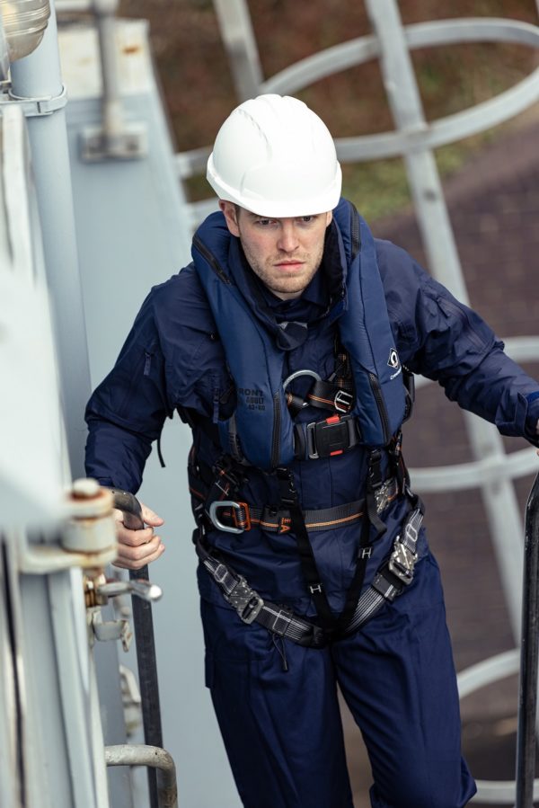 SURVITEC CREWSAVER UNVEILS ‘WEAR ALL DAY’ LIFEJACKET FOR OFFSHORE WIND ...